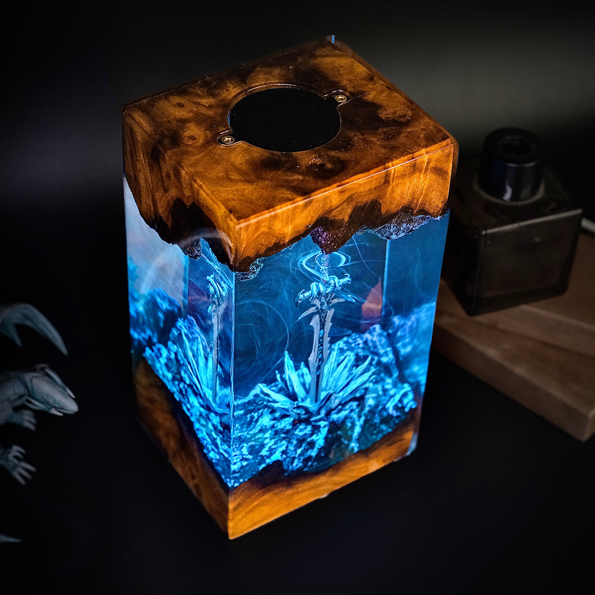Frostmourne World of Warcraft Resin Lamp – ResinViet